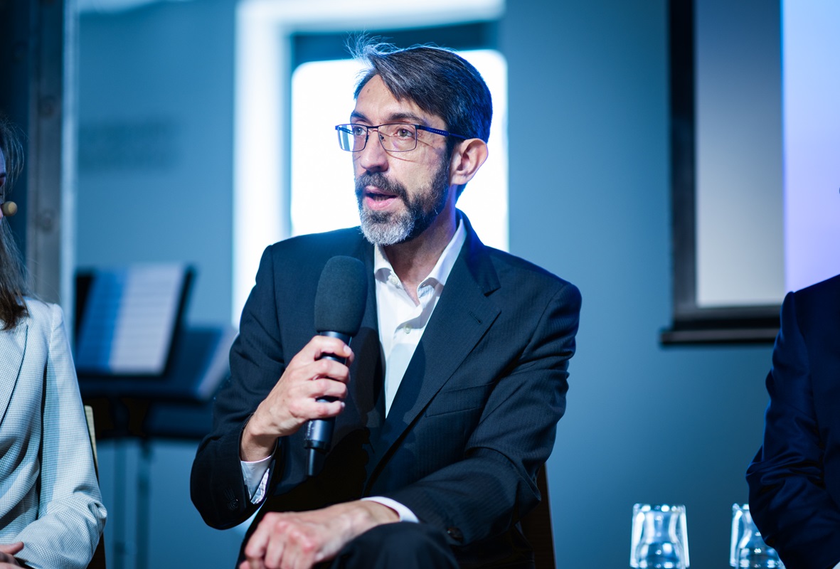 Ponencia de José Antonio Montaño sobre la influencia del mundo clásico ...